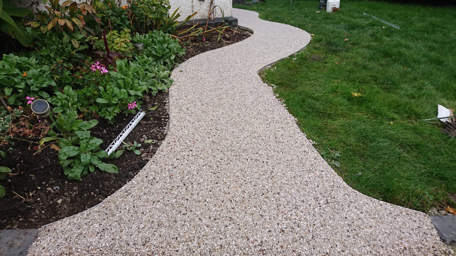 Crown Resin | Expert Resin Driveways, Paths & Patios