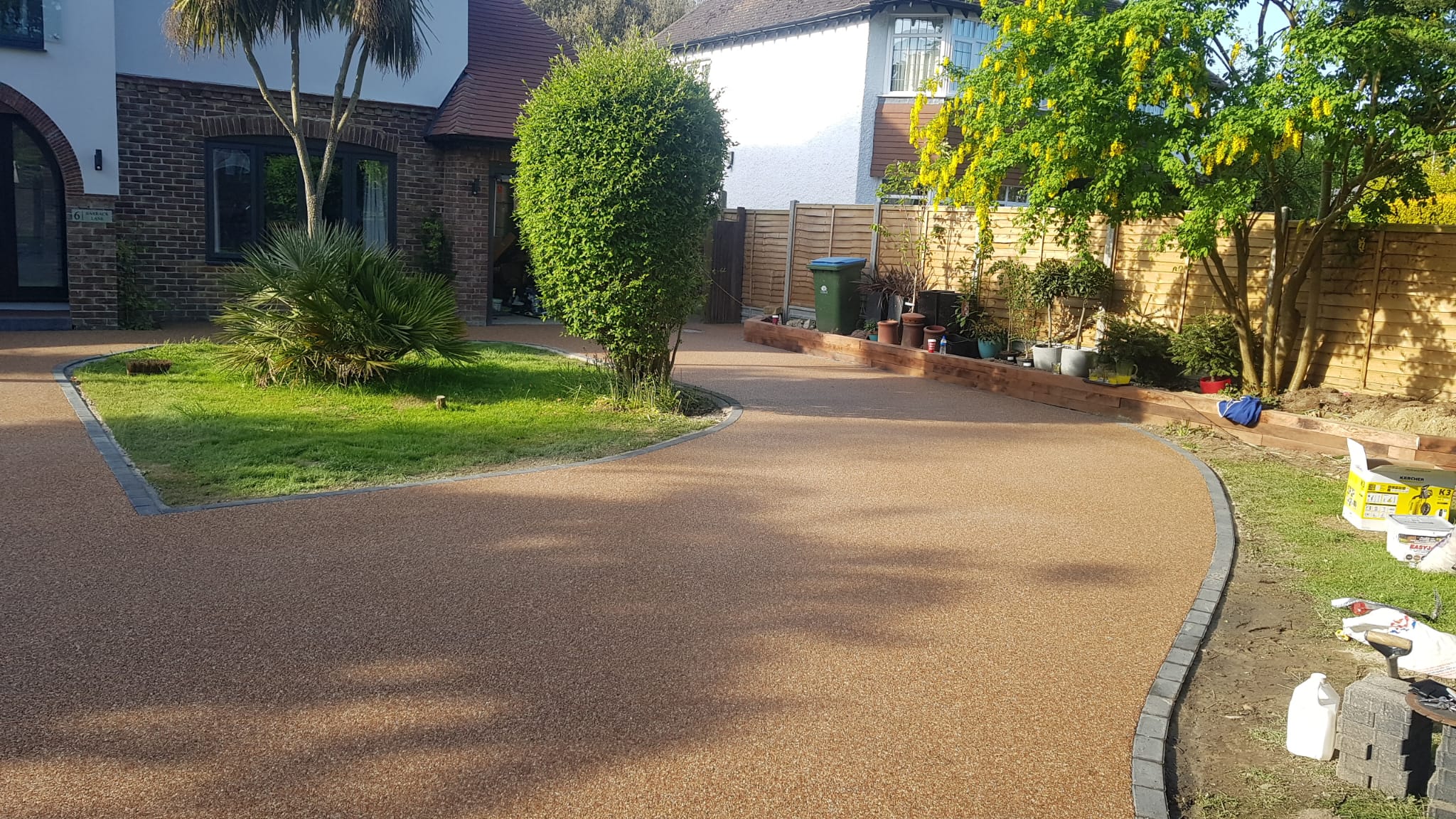 Crown Resin | Expert Resin Driveways, Paths & Patios